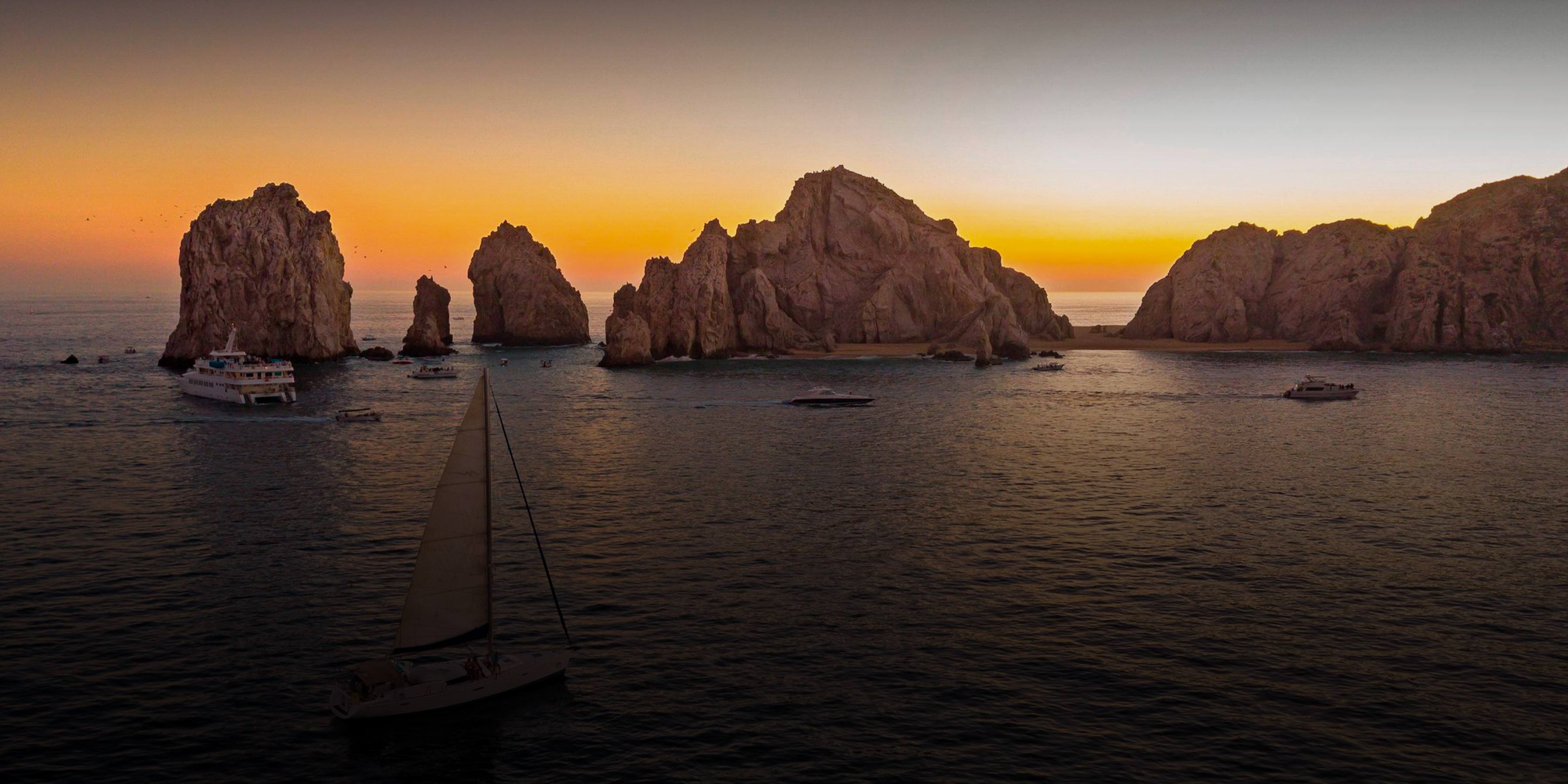 Luxury Sunset Sailing | Le Blanc Spa Resort® Los Cabos